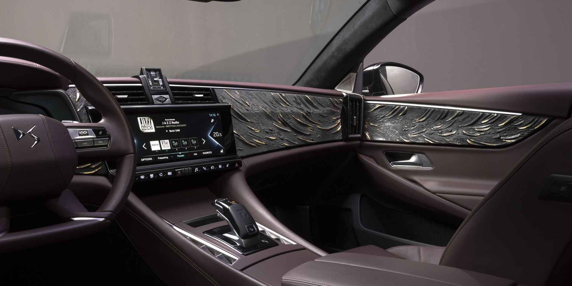 DS 9 – Intérieur artisanal | auto-illustré - le magazine automobile suisse