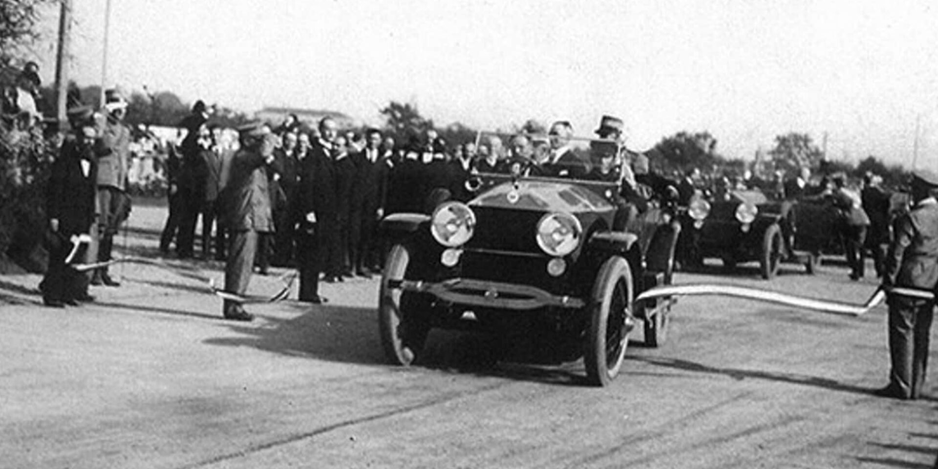 Die erste Autobahn der Welt wird 100 | auto-illustrierte - Das ...